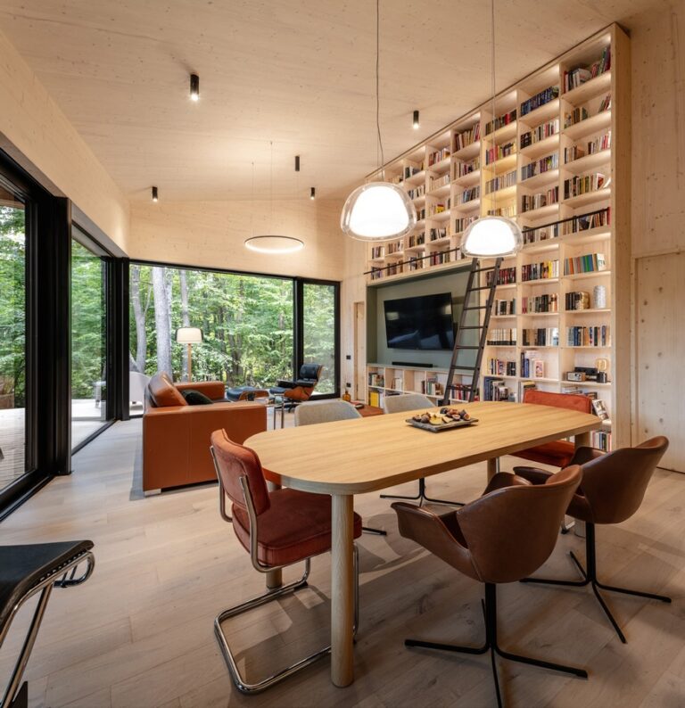 Monolith Lodge | Hello Wood Zrt. | World Design Awards 2025 – The ...